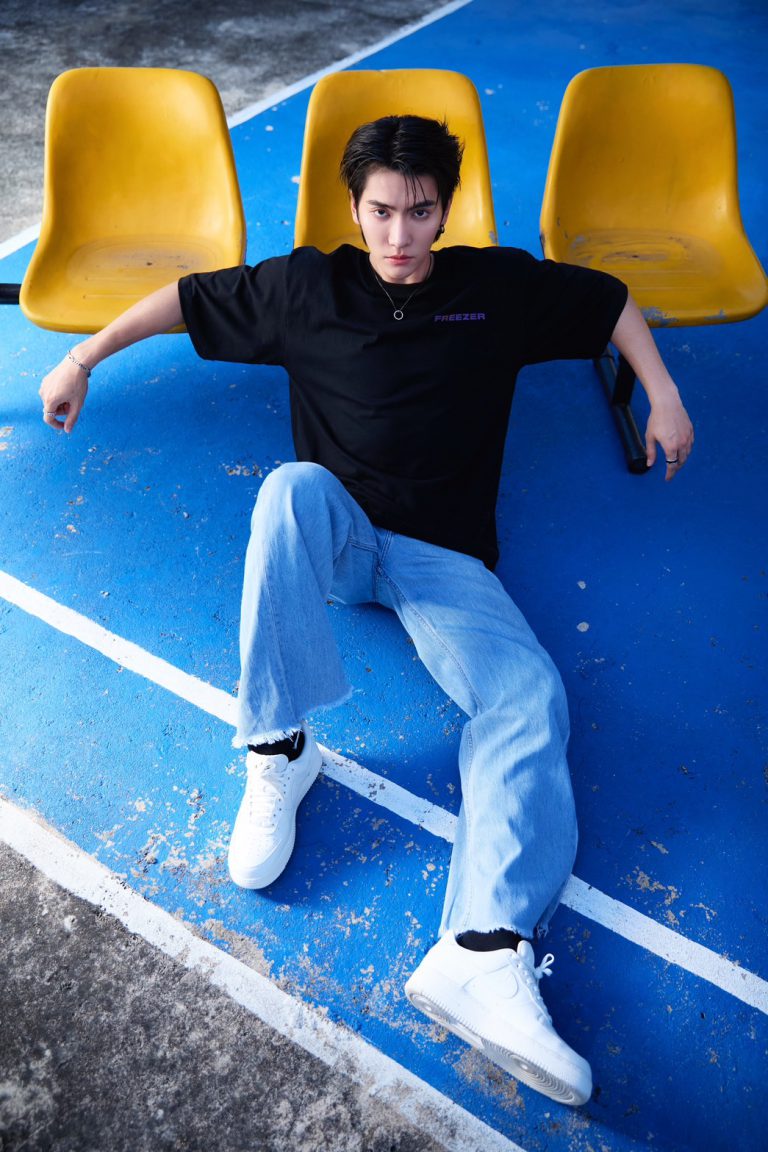 FREEZER MIDNIGHT GROOVE | OVERSIZED T-SHIRT - Let's Say Freeze